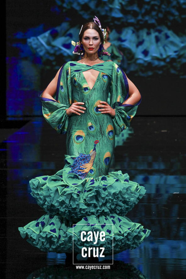 SIMOF 2019. Ana Morón: Elements - CayeCruz